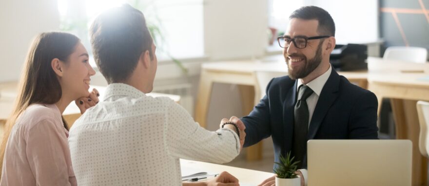 Best Ways to Effectively Communicate with Your Clients Over the Phone